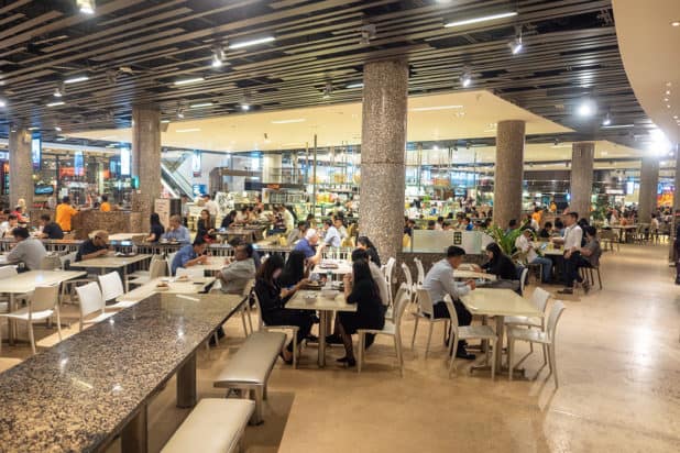 Foodcourts in Kuala Lumpur. Hier volgt onze top 10 beste foodcourts in KL.